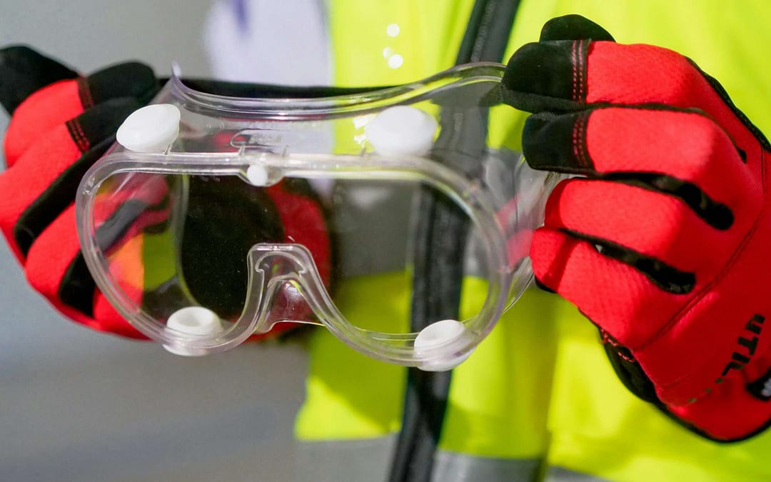 5 Common Hazardous Wastes and How to Handle Them Safely - Beartooth ...